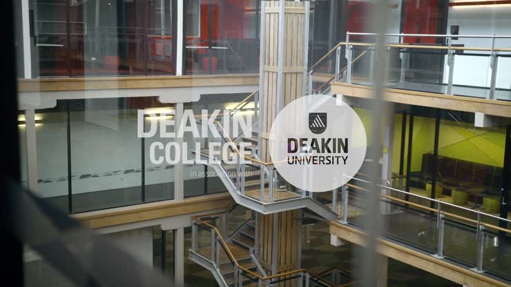 Deakin College Foundation Program